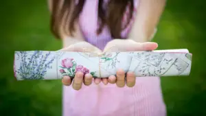 How to store tablecloths without wrinkling - The Pine Street